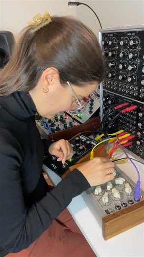 Sarah Belle Reid on Instagram: "One of the reasons I love modular synthesis so much is because it can be SO surprising.⁠ ⁠ The process of creating music on a modular synth is a kind of improvisation / composition / meditation / treasure hunt all wrapped into one.⁠ ⁠ I love the blank-slate moment when you first sit down at your synth, nothing patched…and a whole sonic universe is at your fingertips.⁠ ⁠ In a conversation with one of my Learning Sound & Synthesis students recently, the topic of “ge