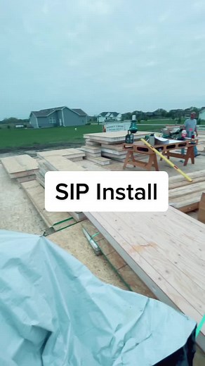 SIP Construction: Learn About Structural Insulated Panels