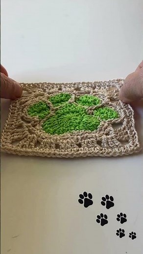 🐾Paw Print Crochet Coaster | Granny Square #shorts