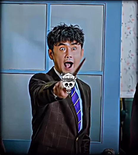 SMART_GROW on Instagram: "Light Shop (2024) A Place Between Life and Death | #LightShop #KDrama #Shorts Late at night, a mysterious light shop opens its doors to people carrying unresolved pain, secrets, and memories Those who enter soon realize this is not an ordinary place it connects the living and the dead, offering one last chance for truth and closure Emotional, haunting, and deeply human, Light Shop is a surreal K-drama that blends mystery, fantasy, and powerful storytelling . Series: Lig