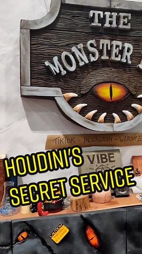 Debunking Mediums: Exposing the Truth Behind Spiritualism