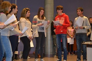 Des élèves du collège Jules-Romains et du lycée Blaise-Pascal ont participé à un atelier d’écriture