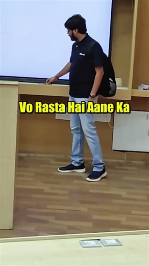 IIT Bombay Lecture Hall 🗿🔥 ft. Prateek Sir | IIT Motivation Status #shorts #esaral #iit #jee #viral
