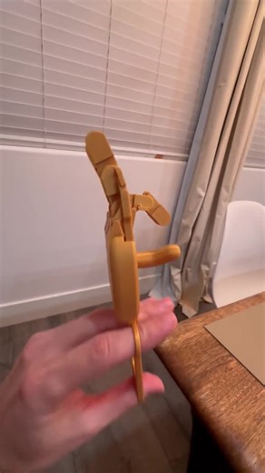 Articulating Hand Fidget – Mechanical Moving Finger Model - Etsy