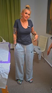 315K views · 5.9K reactions | Anamaria Prodan a venit la Art Therapy cu dureri severe în zona lombară. Urmărește până la final ca să vezi rezultatul după Terapia Veeda! Vrei același rezultat?  Contactează-ne pentru programare: 0758 061 061 / 0770 90 60 80 #AnamariaProdan #TerapiaVeeda #CaravanaArtTherapy #ArtTherapyCenter | Art Therapy Center | Facebook