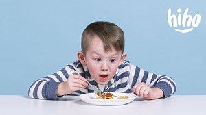 What is pink and looks like potatos? Find out on Kids Try Russian Food! 🇷🇺 | HiHo