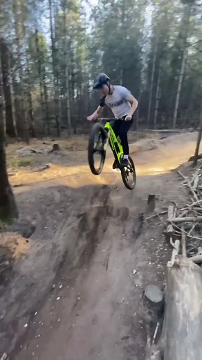 Sam Sinclair on TikTok