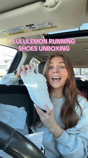 Unboxing Lululemon Running Shoes - First Impressions
