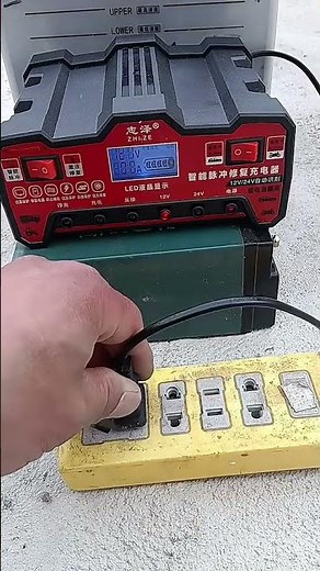 800A Car Battery Charger Heavy Duty 12V 24V Intelligent Pulse Repair Motor Battery TOYO fast charge.