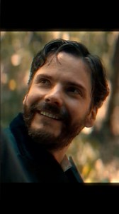 Laszlo Kreizler - Follow You