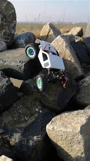 👀testing - prototype phase #microcrawler #scx24 #24yep #injora #shorty #pnchmnkyLtd