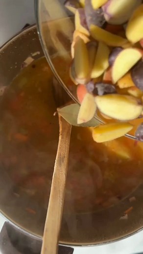 2.2K views · 24 reactions | Warm up your winter with items you can find in your pantry! Our Potato and Corn Chowder is quick, easy and filled with nutrients! Packed with Little Potatoes, corn, and savory goodness, it's the perfect recipe for cozy evenings. https://www.littlepotatoes.com/recipes/potato-and-corn-chowder/ | The Little Potato Company | Facebook