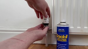 How To Repair A Radiator Not Working | Stuck TRV | Crack-It | Allen Hart