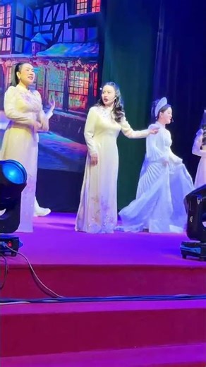 Loan, Ni, Bum open performance on December 5th