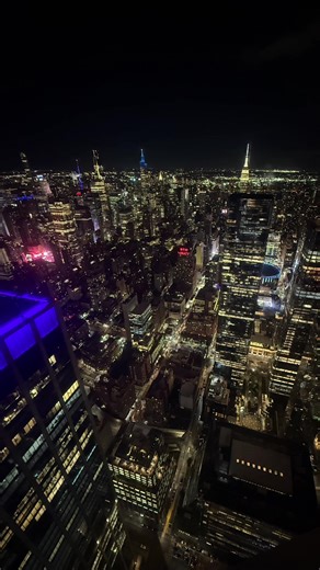 Edge NYC 📍30 Hudson Yards, New York, NY 10001 100 stories high, observation deck, with a glass floor, bar and 360 degree NYC views. | Bai Totskie Vlogs