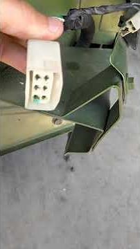 How to remove vy commodore headlights