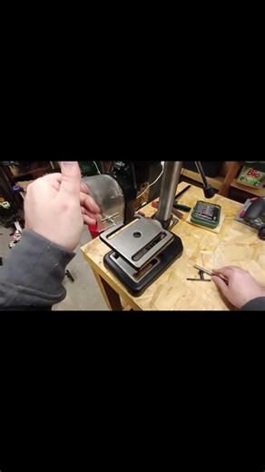 How to change a Drill bit #woodworking #carpentrytools #tools #ASMR