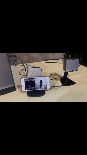 ขาย bose companion 3 series ii#ลำโพงคอมพิวเตอร์ระดับคุณภาพในแบบ ที่ถ่ายทอดรายละเอียดเสียงได้ อย่างครบถ้วนเพื่อการฟังเพลง ชมภาพยนตร์และเล่นเกมส์👉ลำโพงขนาดเล็กเพียง 2 ตัว และตู้เบสในระบบ Acoustimass® ที่สามารถวางซ่อนได้👉เชื่อมต่อได้ง่ายด้วยสาย 2.5 เพียงเส้นเดียว👉ควบคุมการทำงานได้ง่ายด้วยตัว control pod ที่สามารถปรับระดับความดัง ปิดเสียงชั่วคราว เชื่อมต่อกับหูฟัง และช่องต่อเพื่อรองรับสัญญาณเสียงต่างๆ-----------------จะเอาไปวาง เปิดเพลงชิวในห้องรับแขก หรือ ร้านอาหาร ร้านกาแฟ พื้นที่ไม่ใช่ ก็ชิวๆ 