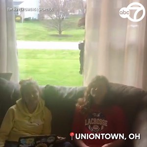 77K views · 3.9K reactions | SURPRISE: Ohio mom surprises kids after weeks of fighting the coronavirus pandemic in New York. The paramedic from Uniontown, Ohio, volunteered to come to New York to help. Thank you for your service! https://7ny.tv/356kXAG | ABC7NY | Facebook