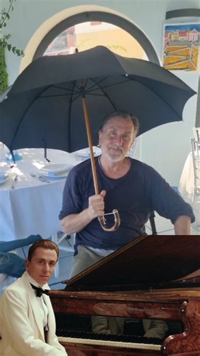 MARIO TALARICO SINCE 1860 on Instagram: "La leggenda del pianista sull'oceano, Pulp Fiction, Il pianeta delle scimmie, Le iene e tanti altri... Ladies & Gentleman, "TIM ROTH" #mariotalarico #umbrellas #umbrella #hollywood #napoli"