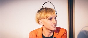 What does the color orange sound like? Cyborg artist Neil Harbisson knows, thanks to his “antenna” implant #WearableWednesday
