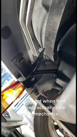 i can’t believe they actually have a slide for the oil #fyp #mechanic #ford #helpful