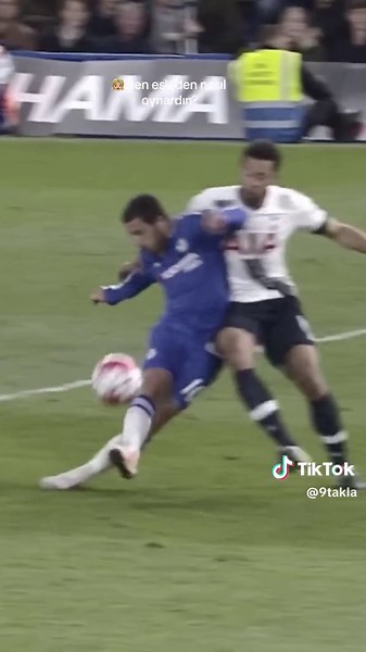eden hazard #hazard #fypシ゚viral #skill #viralvideo #keşfetteyizzz #keşfet #çalım #öneçıkar #fypage