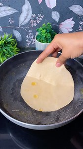 Soni on Instagram: "Homemade street Food 😋 . . . . . #trend #trendingreels #viralvideos #trendingnow #trending #viralfood #viralvideos #réel #reelitfeelit #foodie #recipe #recipes #viralrecipe #instagood #instagram #instadaily #recipeshare #save #like #share #viralinstagram #maggie #noodle #noodles #chowmein #noodlelover #noodles🍜"