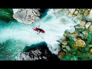 PhotoMirage software creates moving photos from a single image