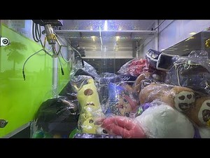 LIVE CLAW MACHINE