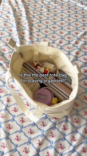 What's in my tote bag? Stay organized with this waterproof and stylish uni bag