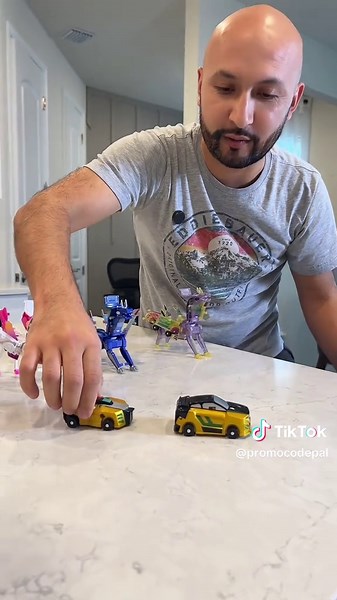 This Transformer Dragon is so cool and comes in different colors #transformers #transformerstoys #toys #toysforkids #tiktokshopcreatorpicks