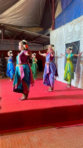 Navarathri Day 1 | Getting Ready for Our Performance | Naatyatheera Dance Students | Athira Sajeev