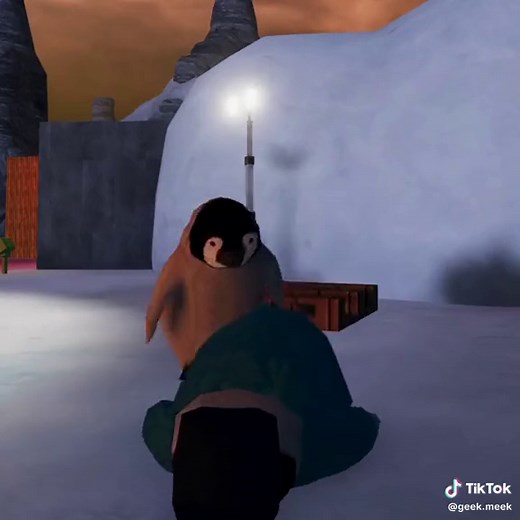 Penguin Fight 💥❄️ #geek #meek #penguin #meme | penguin