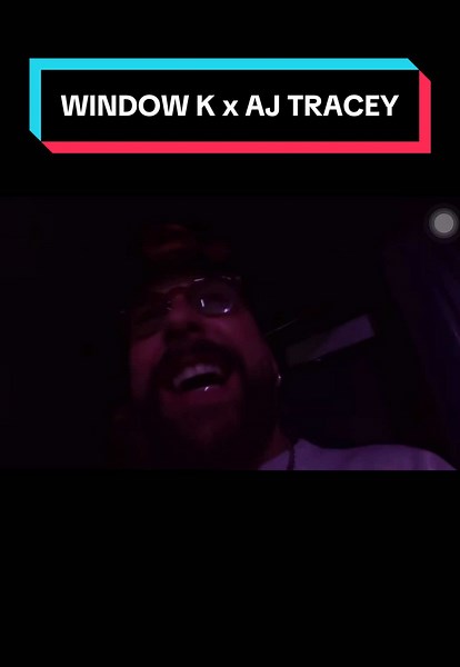 WINDOW K IS ALL OF US LISTENING TO THIAGO SILVA #windowkid #windowk #wheresthat