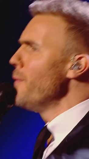 154K views · 3.3K reactions | Just a bunch of people who were dragged to a Gary Barlow concert and rehearsed this moment ! They didn't disapoint ! ❤️ | Gary Barlow | Facebook