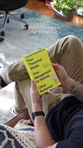 📍how do you define productivity? It’s one of the most common nonfiction topics, but turns out to be more subjective than I thought. Yea our time is limited, but what are we doing about it? Who’s ideal are we prioritizing? How can we come to terms with the limited time we have? These are a few questions this book inspired. A refreshing take on productivity. Recommended reading. 8/10 #booktok #reading #getbetterwithbooks