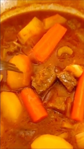 Old-Fashioned BEEF STEW 😘 So YUMMY 😍 #food #meat #cooking #recipe #shorts