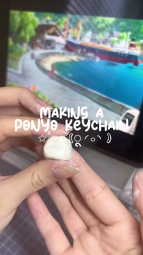 Making a ponyo keychain #ponyo #giblistudio #howlsmovingcastle #charms #keychain #bead #cute #aesthetic #calm #clay #fyp #fypシ