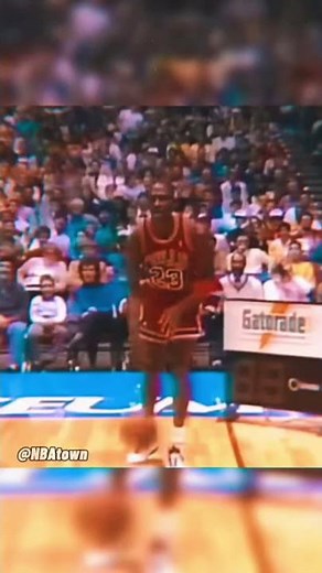 Michael Jordan’s historic free throw line dunk!