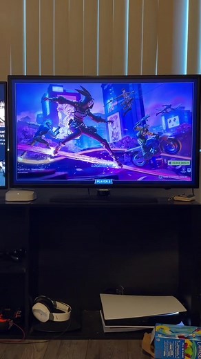 How to do Fortnite Split screen #dubillgaming #Fortnite #Fortnitesplitscreen #gaming #ps5 #ps5console #gamer ##twitchstreamer##youtuber##gamersoftiktok##gamingtok##gamingtiktok##streamer##twitch##gamingsetup##gamingfamily