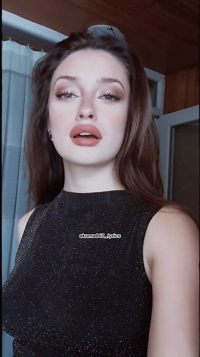 Delikanlı Mısın? Kız Mısın? Sezen Aksu ile Yürekler Kırılsın