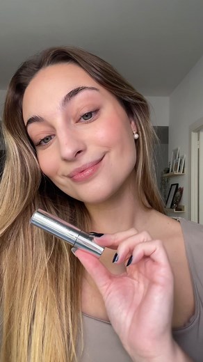 The lip care combo you never knew you needed ✨ a quick and easy routine to keep your lips primed, nourished and hydrated using our 3-in-1 Lip Scrub and Lip Rehab Therapy Oil. Shop the combo now at the link in our bio 懶 #wonderskin #lipcare #lipcombo #liptreatment #lipscrub #lipoil | Wonderskin | Facebook