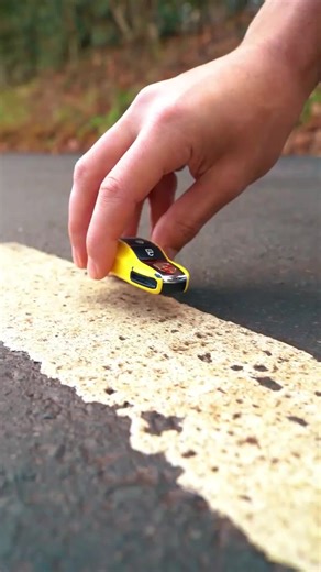 🚨 EARLY BIRD GIVEAWAY ALERT! 🚨 You could win a stunning #PorscheBoxter worth £60,000 with #RaffleHouse... This convertible beauty is packed with features that make every drive unforgettable: 🏎️ Inspired by the legendary 550 Spyder, 718 brings mid-engine racing DNA from the track to the modern-day open road. 🧨 Turbocharged power meets quick-witted response. Fast, powerful, and unequivocally a Porsche boxer engine. 🧳 Designed to transform the ordinary, blending heart-racing performance with s