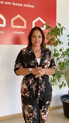 Já pensou investir num imóvel para arrendar e achou que já não compensava? 🤔 A verdade é que o cenário está a mudar, e para melhor! Com as novas medidas do Governo, quem tiver imóveis disponíveis para arrendamento até 2.300€ e contratos com duração mínima de 3 anos poderá beneficiar de uma redução significativa na taxa de IRS: de 25% para apenas 10%. E os números não mentem 📊 segundo o Idealista, a rentabilidade bruta do mercado de arrendamento atingiu 6,9% no 3.º trimestre de 2025. Uma margem