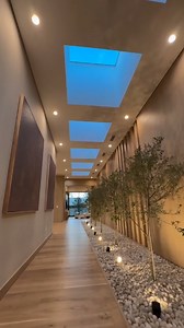 They planted a forest inside the living room. 🌳🤯 ​This new $4.5M Orlando mansion features live indoor olive trees, 20ft ceilings, and a massive 65ft pool. ​The Stats: 💰 $4,499,990 📍 Bay Hill, Orlando 📐 5,428 Sq Ft ​Listed by: @simplymarkanthony 🎥 @umbertorealtor ​#BallerCribs #InteriorDesign #Orlando | BallerCribs