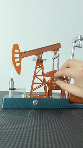 25K views · 459 reactions | ⚙️ **DIY Engine Adventures!** ⛽✨ Transform your ideas into motion with our DIY engine powered by fuels.  Unleash your creativity, rev up your projects, and explore the world of hands-on engineering. Swipe to fuel your inspiration or click the link in our bio to ignite your DIY journey! ️ #DIYEngine #FuelPower #EngineeringAdventure #CreativityInMotion #DIYProjects #RevUpYourIdeas | EngineKit | Facebook