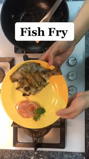 Fish Fry Recipe Video !! Do try it out it’s really Yummy 😋 Listen Carefully for the recipe. #tiktokchef #easyrecipe #healthyrecipe #fish #cookathome