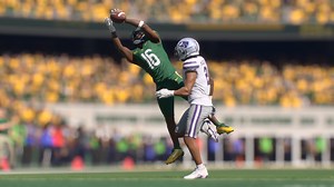 How to catch the ball in College Football 26 - EA Sports