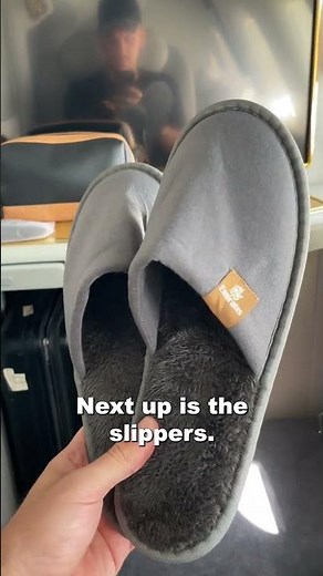 All the Goodies in 1st Class Emirates Flight 🤩